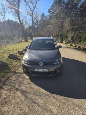 Pelēks Volkswagen Golf Plus 2013 Viļņa, ar dzinēja tilpumu 1.40 L un nobraukumu 173 tūkst. km par 6400 €, foto 3 vietnē AUTOMOTO.COM.LV