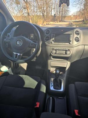Pelēks Volkswagen Golf Plus 2013 Viļņa, ar dzinēja tilpumu 1.40 L un nobraukumu 173 tūkst. km par 6400 €, foto 14 vietnē AUTOMOTO.COM.LV