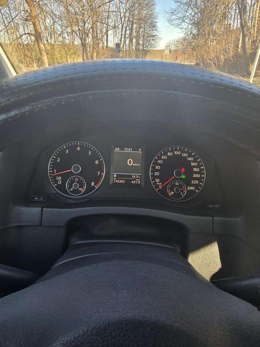 Pelēks Volkswagen Golf Plus 2013 Viļņa, ar dzinēja tilpumu 1.40 L un nobraukumu 173 tūkst. km par 6400 €, foto 15 vietnē AUTOMOTO.COM.LV