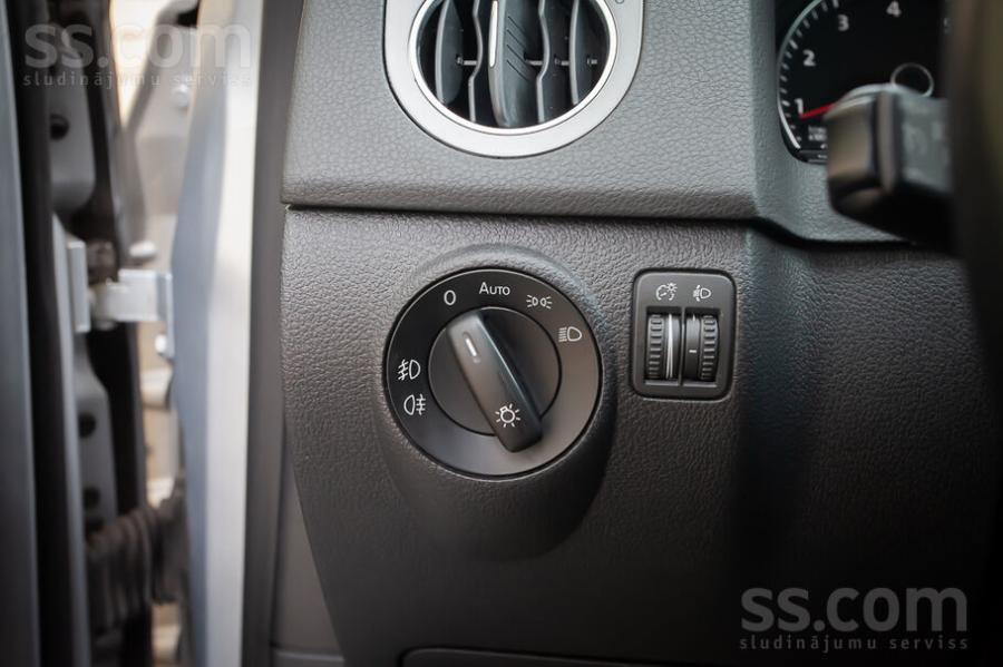 Pelēks Volkswagen Golf Plus 2013 Tukums, ar dzinēja tilpumu 1.20 L un nobraukumu 0 tūkst. km par 4690 €, foto 19 vietnē AUTOMOTO.COM.LV