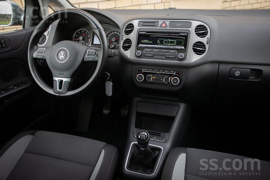 Pelēks Volkswagen Golf Plus 2013 Tukums, ar dzinēja tilpumu 1.20 L un nobraukumu 0 tūkst. km par 4690 €, foto 29 vietnē AUTOMOTO.COM.LV