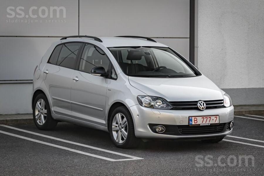 Pelēks Volkswagen Golf Plus 2013 Rīga, ar dzinēja tilpumu 1.60 L un nobraukumu 63 tūkst. km par 7950 €, foto 4 vietnē AUTOMOTO.COM.LV