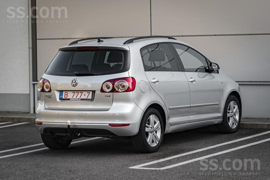 Pelēks Volkswagen Golf Plus 2013 Rīga, ar dzinēja tilpumu 1.60 L un nobraukumu 63 tūkst. km par 7950 €, foto 5 vietnē AUTOMOTO.COM.LV