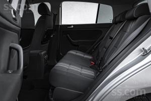 Pelēks Volkswagen Golf Plus 2013 Rīga, ar dzinēja tilpumu 1.60 L un nobraukumu 63 tūkst. km par 7950 €, foto 12 vietnē AUTOMOTO.COM.LV