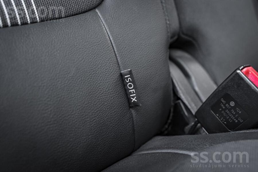 Pelēks Volkswagen Golf Plus 2013 Rīga, ar dzinēja tilpumu 1.60 L un nobraukumu 63 tūkst. km par 7950 €, foto 15 vietnē AUTOMOTO.COM.LV