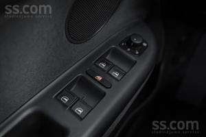 Pelēks Volkswagen Golf Plus 2013 Rīga, ar dzinēja tilpumu 1.60 L un nobraukumu 63 tūkst. km par 7950 €, foto 30 vietnē AUTOMOTO.COM.LV