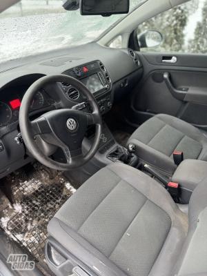 Pelēks Volkswagen Golf Plus 2005 Kauņa, ar dzinēja tilpumu 1.90 L un nobraukumu 294 tūkst. km par 1150 €, foto 9 vietnē AUTOMOTO.COM.LV