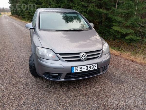 Pelēks Volkswagen Golf Plus 2005 Balvi, ar dzinēja tilpumu 1.90 L un nobraukumu 230 tūkst. km par 2850 €, foto 1 vietnē AUTOMOTO.COM.LV