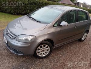 Pelēks Volkswagen Golf Plus 2005 Balvi, ar dzinēja tilpumu 1.90 L un nobraukumu 230 tūkst. km par 2850 €, foto 4 vietnē AUTOMOTO.COM.LV
