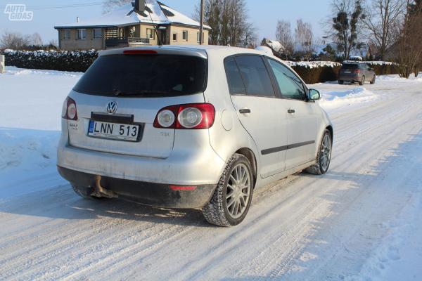 Grey Volkswagen Golf Plus 2005 in Kaunas, with an engine capacity of 1.90 L and mileage of 263 thousand km for 1050 €, photo 3 on AUTOMOTO.COM.LV