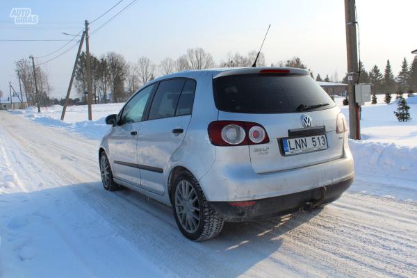 Grey Volkswagen Golf Plus 2005 in Kaunas, with an engine capacity of 1.90 L and mileage of 263 thousand km for 1050 €, photo 4 on AUTOMOTO.COM.LV