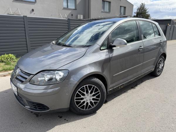 Grey Volkswagen Golf Plus 2005 in Kaunas, with an engine capacity of 1.90 L and mileage of 399 thousand km for 1420 €, photo 9 on AUTOMOTO.COM.LV