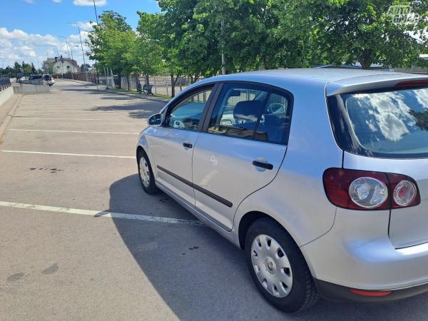 Grey Volkswagen Golf Plus 2005 in Telschi, with an engine capacity of 1.90 L and mileage of 282 thousand km for 1500 €, photo 5 on AUTOMOTO.COM.LV