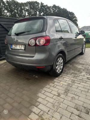 Grey Volkswagen Golf Plus 2005 in Kaunas, with an engine capacity of 1.90 L and mileage of 264 thousand km for 1800 €, photo 5 on AUTOMOTO.COM.LV