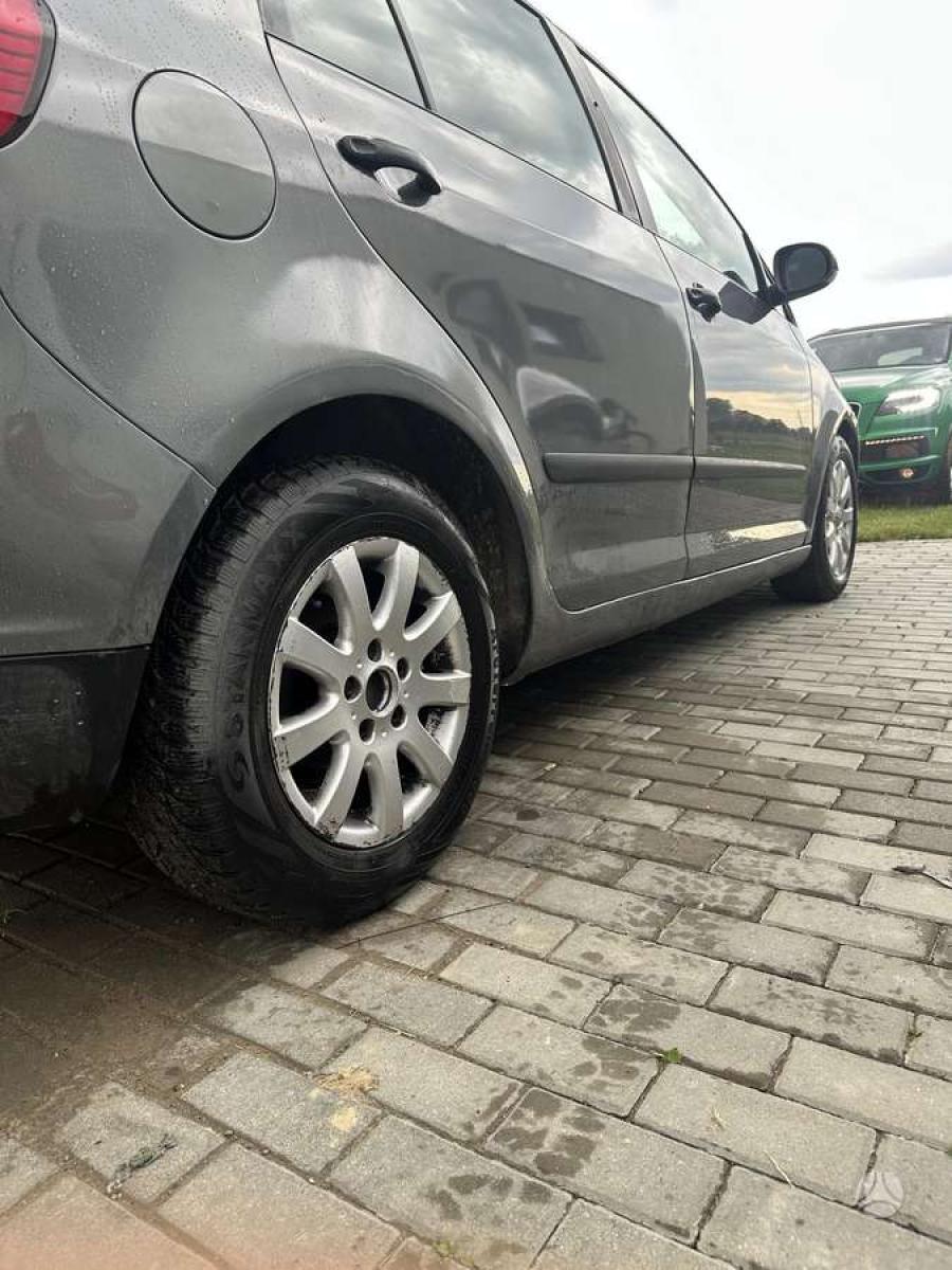 Grey Volkswagen Golf Plus 2005 in Kaunas, with an engine capacity of 1.90 L and mileage of 264 thousand km for 1800 €, photo 11 on AUTOMOTO.COM.LV