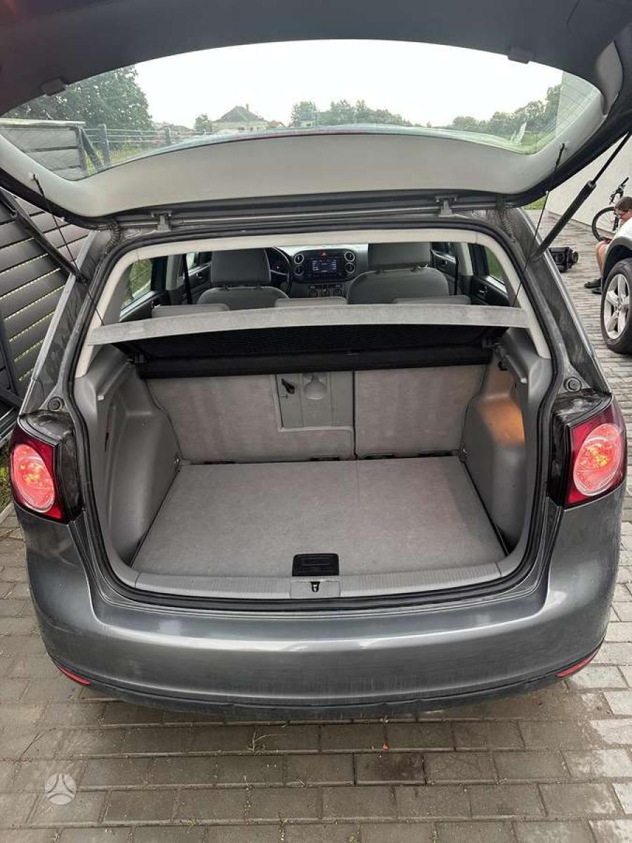Grey Volkswagen Golf Plus 2005 in Kaunas, with an engine capacity of 1.90 L and mileage of 264 thousand km for 1800 €, photo 14 on AUTOMOTO.COM.LV