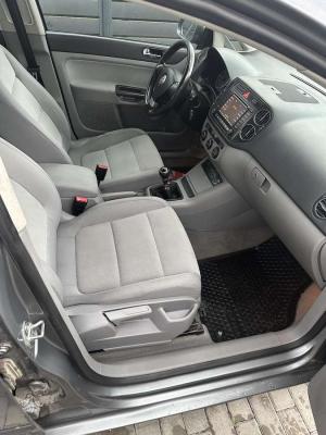 Grey Volkswagen Golf Plus 2005 in Kaunas, with an engine capacity of 1.90 L and mileage of 264 thousand km for 1800 €, photo 16 on AUTOMOTO.COM.LV