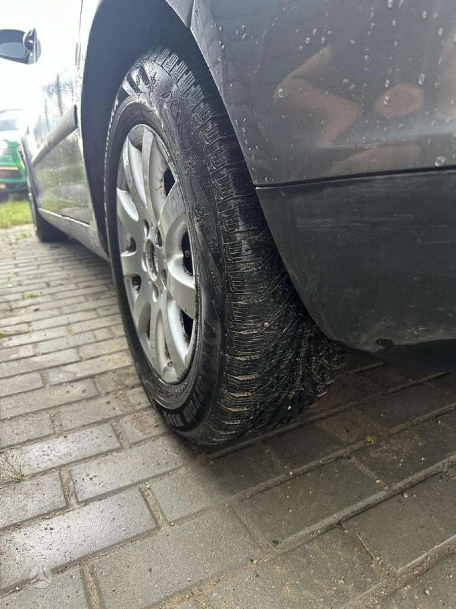 Grey Volkswagen Golf Plus 2005 in Kaunas, with an engine capacity of 1.90 L and mileage of 264 thousand km for 1800 €, photo 24 on AUTOMOTO.COM.LV