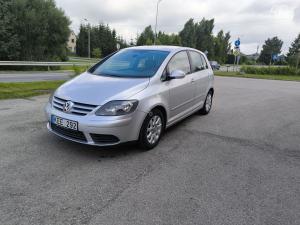 Pelēks Volkswagen Golf Plus 2005 Viļņa, ar dzinēja tilpumu 2.00 L un nobraukumu 313 tūkst. km par 1700 €, foto 3 vietnē AUTOMOTO.COM.LV