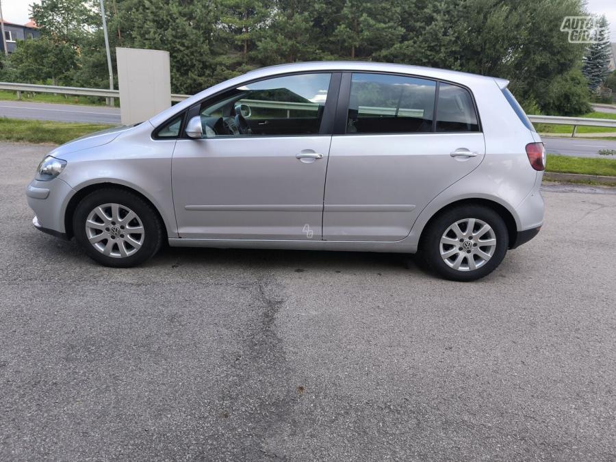 Pelēks Volkswagen Golf Plus 2005 Viļņa, ar dzinēja tilpumu 2.00 L un nobraukumu 313 tūkst. km par 1700 €, foto 8 vietnē AUTOMOTO.COM.LV