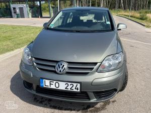 Grey Volkswagen Golf Plus 2005 in Utena, with an engine capacity of 1.90 L and mileage of 169 thousand km for 2500 €, photo 4 on AUTOMOTO.COM.LV