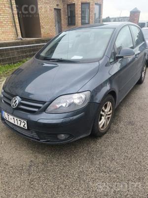 Pelēks Volkswagen Golf Plus 2005 Rīga, ar dzinēja tilpumu 2.00 L un nobraukumu 332 tūkst. km par 700 €, foto 4 vietnē AUTOMOTO.COM.LV