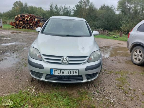 Pelēks Volkswagen Golf Plus 2005 Viļņa, ar dzinēja tilpumu 1.60 L un nobraukumu 262 tūkst. km par 1100 €, foto 1 vietnē AUTOMOTO.COM.LV