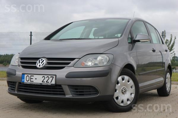 Grey Volkswagen Golf Plus 2006 in Riga, with an engine capacity of 1.90 L and mileage of 228 thousand km for 5700 €, photo 5 on AUTOMOTO.COM.LV
