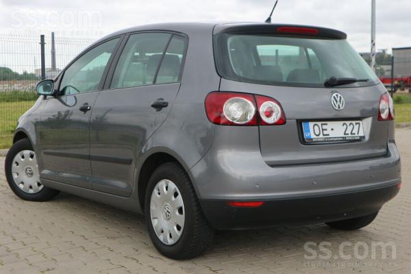 Grey Volkswagen Golf Plus 2006 in Riga, with an engine capacity of 1.90 L and mileage of 228 thousand km for 5700 €, photo 10 on AUTOMOTO.COM.LV