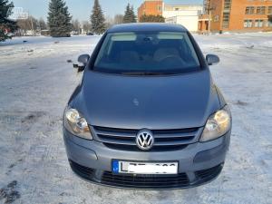 Pelēks Volkswagen Golf Plus 2006 Marijampole, ar dzinēja tilpumu 1.90 L un nobraukumu 294 tūkst. km par 1650 €, foto 4 vietnē AUTOMOTO.COM.LV