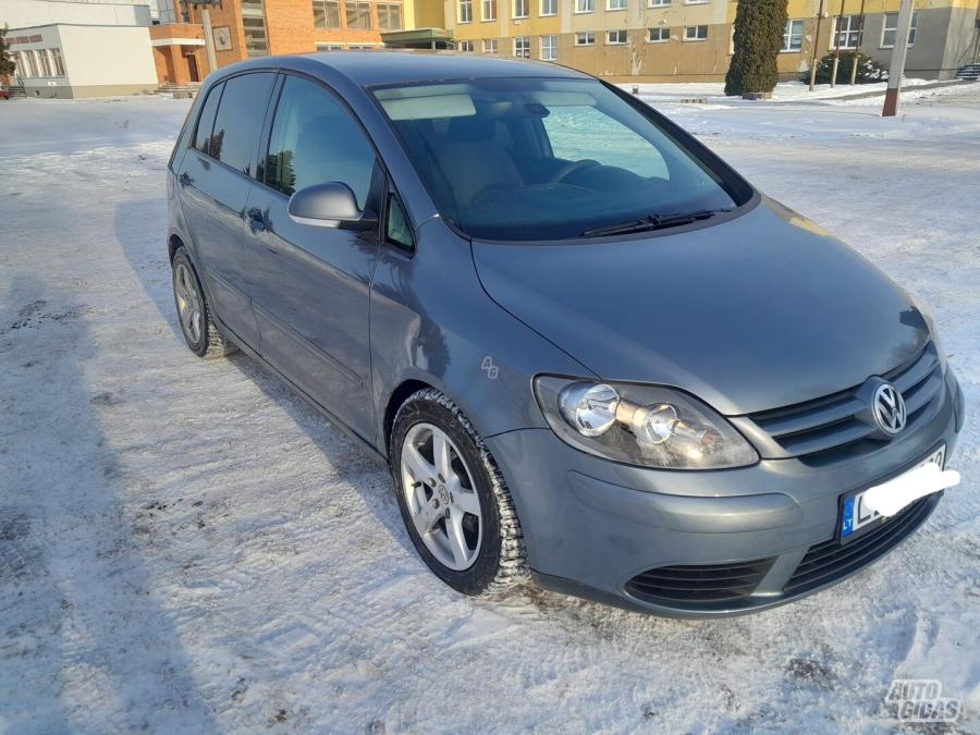 Pelēks Volkswagen Golf Plus 2006 Marijampole, ar dzinēja tilpumu 1.90 L un nobraukumu 294 tūkst. km par 1650 €, foto 6 vietnē AUTOMOTO.COM.LV