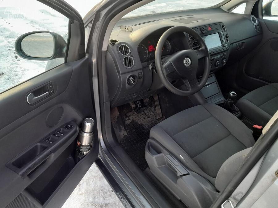 Pelēks Volkswagen Golf Plus 2006 Marijampole, ar dzinēja tilpumu 1.90 L un nobraukumu 294 tūkst. km par 1650 €, foto 9 vietnē AUTOMOTO.COM.LV