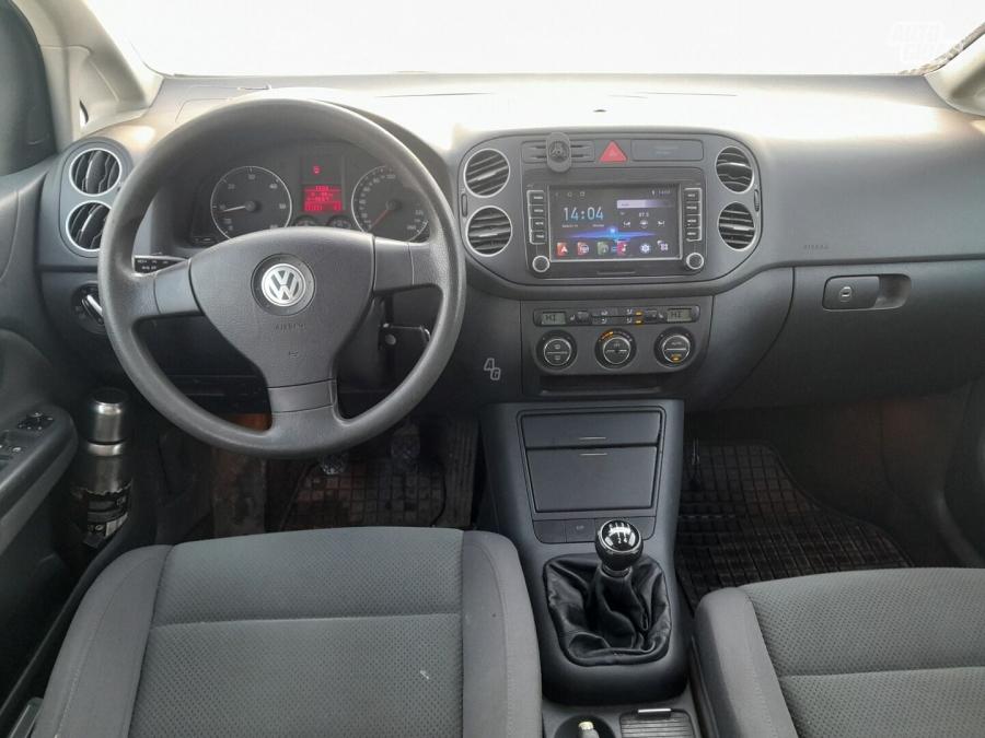 Pelēks Volkswagen Golf Plus 2006 Marijampole, ar dzinēja tilpumu 1.90 L un nobraukumu 294 tūkst. km par 1650 €, foto 17 vietnē AUTOMOTO.COM.LV