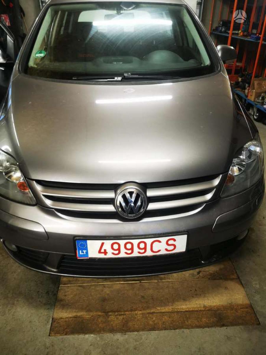 Pelēks Volkswagen Golf Plus 2006 Molėtai, ar dzinēja tilpumu 1.60 L un nobraukumu 245 tūkst. km par 2860 €, foto 3 vietnē AUTOMOTO.COM.LV