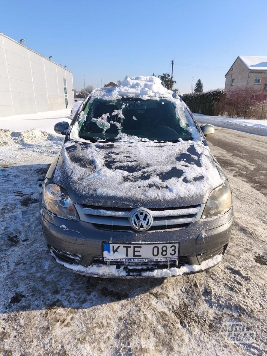 Pelēks Volkswagen Golf Plus 2006 Kauņa, ar dzinēja tilpumu 1.90 L un nobraukumu 275 tūkst. km par 699 €, foto 1 vietnē AUTOMOTO.COM.LV