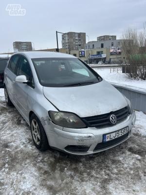 Pelēks Volkswagen Golf Plus 2006 Viļņa, ar dzinēja tilpumu 1.90 L un nobraukumu 220 tūkst. km par 650 €, foto  vietnē AUTOMOTO.COM.LV