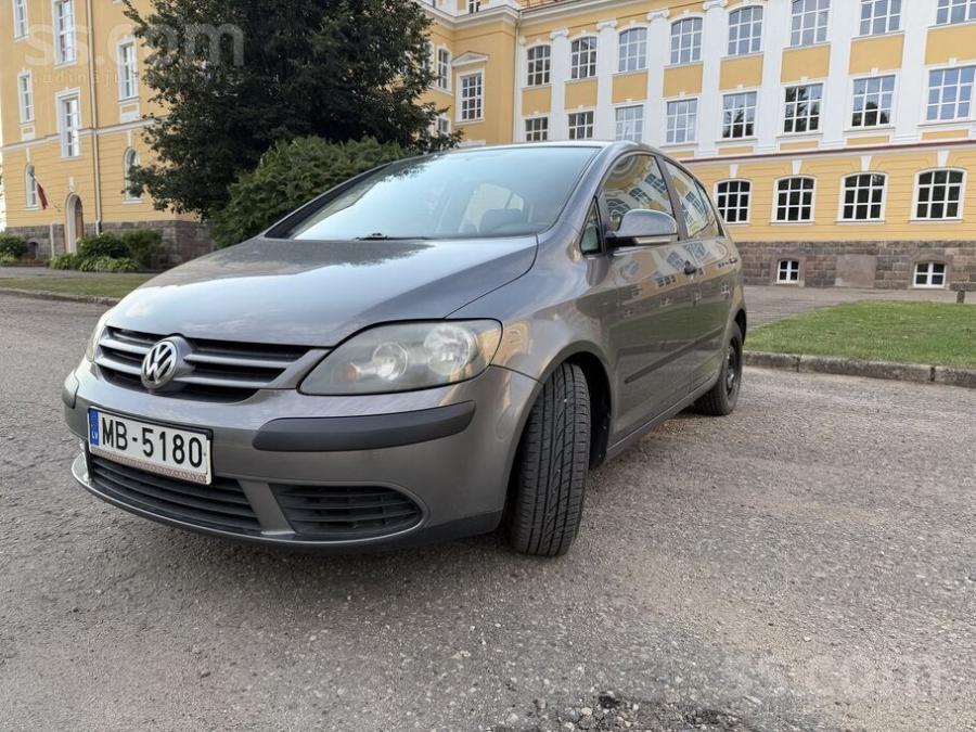 Grey Volkswagen Golf Plus 2006 in Preili, with an engine capacity of 1.90 L and mileage of 218 thousand km for 1950 €, photo 1 on AUTOMOTO.COM.LV