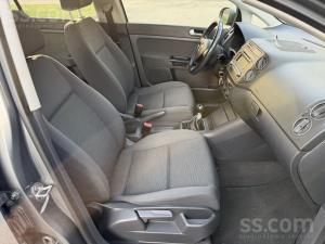 Grey Volkswagen Golf Plus 2006 in Preili, with an engine capacity of 1.90 L and mileage of 218 thousand km for 1950 €, photo 12 on AUTOMOTO.COM.LV
