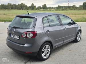 Pelēks Volkswagen Golf Plus 2006 Šauļi, ar dzinēja tilpumu 1.60 L un nobraukumu 134 tūkst. km par 1950 €, foto 5 vietnē AUTOMOTO.COM.LV