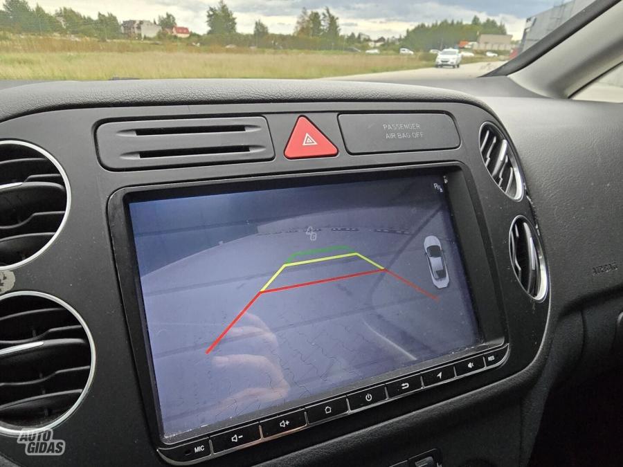 Pelēks Volkswagen Golf Plus 2006 Šauļi, ar dzinēja tilpumu 1.60 L un nobraukumu 134 tūkst. km par 1950 €, foto 14 vietnē AUTOMOTO.COM.LV