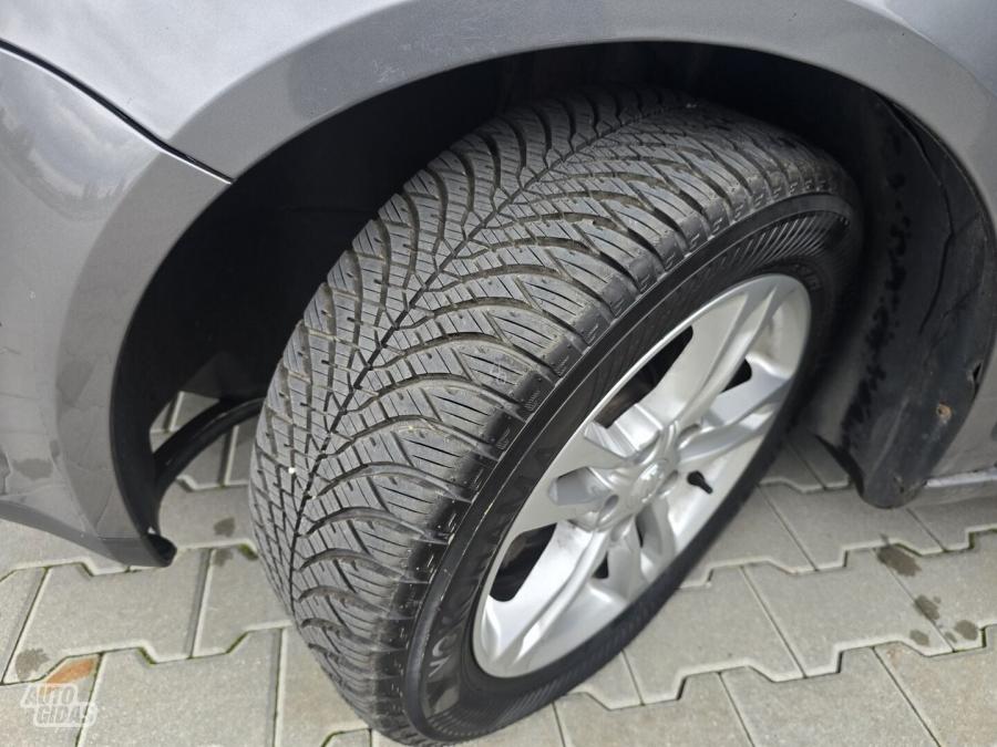 Pelēks Volkswagen Golf Plus 2006 Šauļi, ar dzinēja tilpumu 1.60 L un nobraukumu 134 tūkst. km par 1950 €, foto 17 vietnē AUTOMOTO.COM.LV