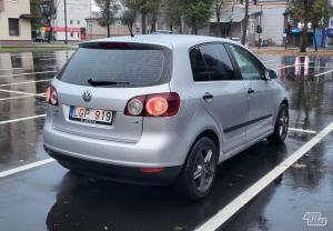 Grey Volkswagen Golf Plus 2006 in Kaunas, with an engine capacity of 1.60 L and mileage of 217 thousand km for 1700 €, photo 5 on AUTOMOTO.COM.LV