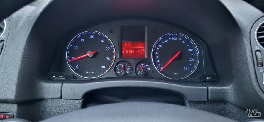 Grey Volkswagen Golf Plus 2006 in Kaunas, with an engine capacity of 1.60 L and mileage of 217 thousand km for 1700 €, photo 8 on AUTOMOTO.COM.LV