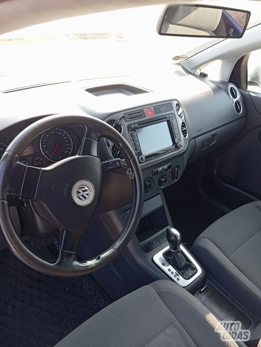 Pelēks Volkswagen Golf Plus 2007 Kazlų Rūda, ar dzinēja tilpumu 2.00 L un nobraukumu 225 tūkst. km par 2250 €, foto 10 vietnē AUTOMOTO.COM.LV