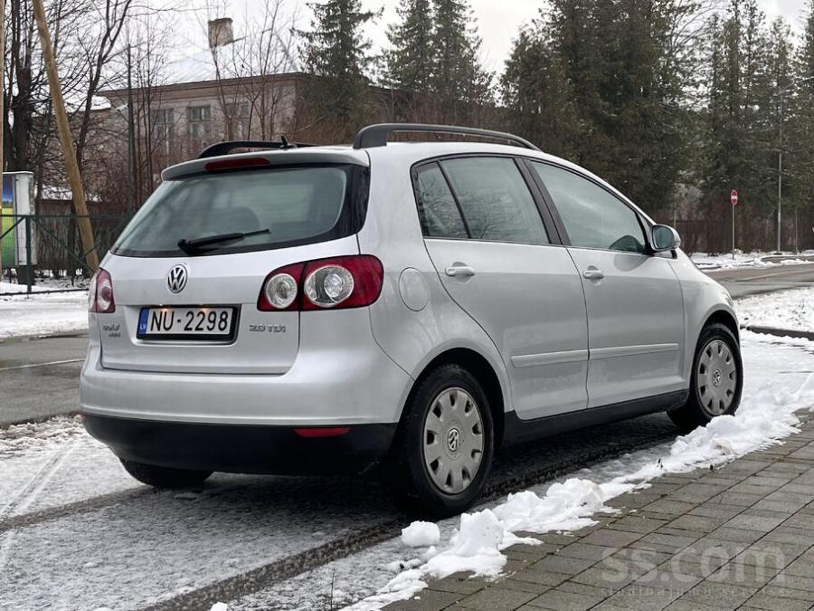 Grey Volkswagen Golf Plus 2007 in Jelgava, with an engine capacity of 2.00 L and mileage of 283 thousand km for 3200 €, photo 5 on AUTOMOTO.COM.LV