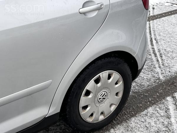 Pelēks Volkswagen Golf Plus 2007 Jelgava, ar dzinēja tilpumu 2.00 L un nobraukumu 283 tūkst. km par 3200 €, foto 6 vietnē AUTOMOTO.COM.LV