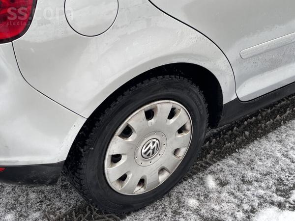 Pelēks Volkswagen Golf Plus 2007 Jelgava, ar dzinēja tilpumu 2.00 L un nobraukumu 283 tūkst. km par 3200 €, foto 7 vietnē AUTOMOTO.COM.LV