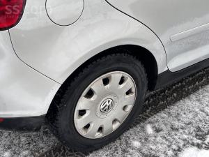 Grey Volkswagen Golf Plus 2007 in Jelgava, with an engine capacity of 2.00 L and mileage of 283 thousand km for 3200 €, photo 8 on AUTOMOTO.COM.LV