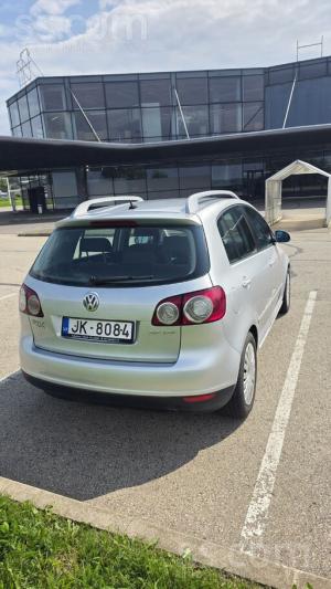 Grey Volkswagen Golf Plus 2007 in Riga, with an engine capacity of 2.00 L and mileage of 266 thousand km for 2890 €, photo 8 on AUTOMOTO.COM.LV