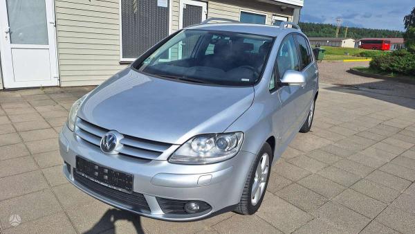 Grey Volkswagen Golf Plus 2008 in Vilnius, with an engine capacity of 1.39 L and mileage of 132 thousand km for 3650 €, photo 2 on AUTOMOTO.COM.LV